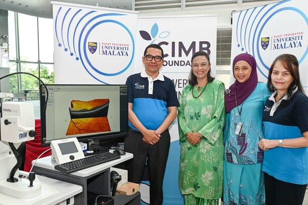 CIMB Foundation donates top-of-the-line eye imaging machine to UMMC