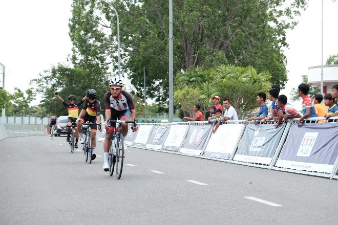 CIMB Junior Cycling Development Programme at Stadium Tuanku Syed Putra ...